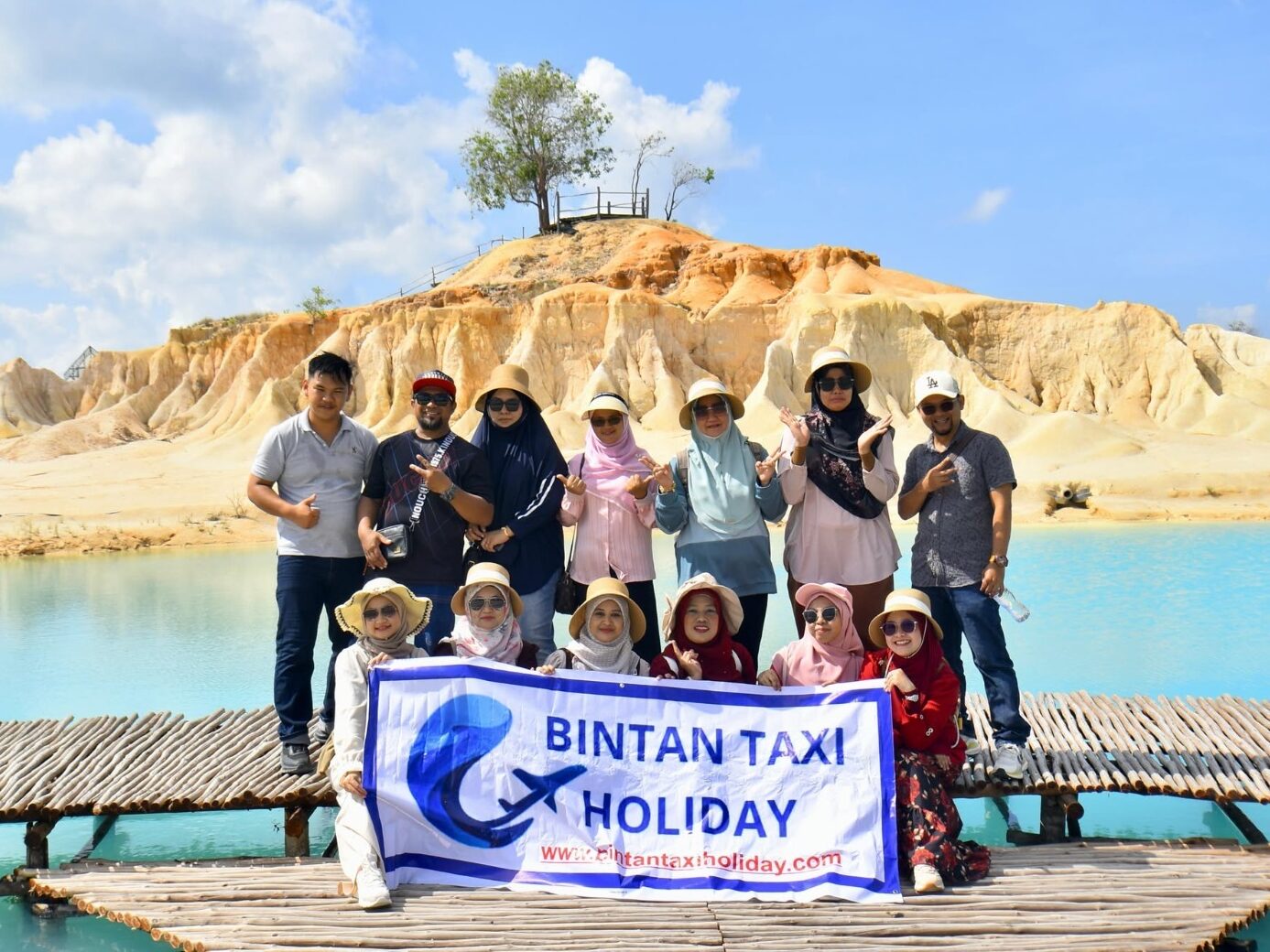 Package Blue Lake And Desert - Jefri Bintan Travel